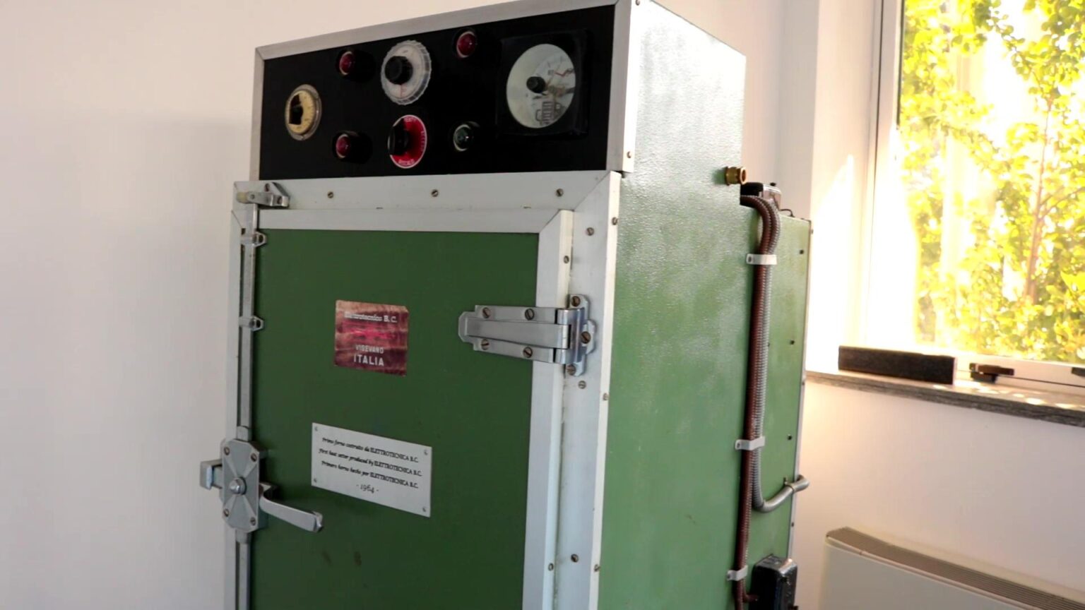 Boot stretching machines | ElettrotecnicaBC