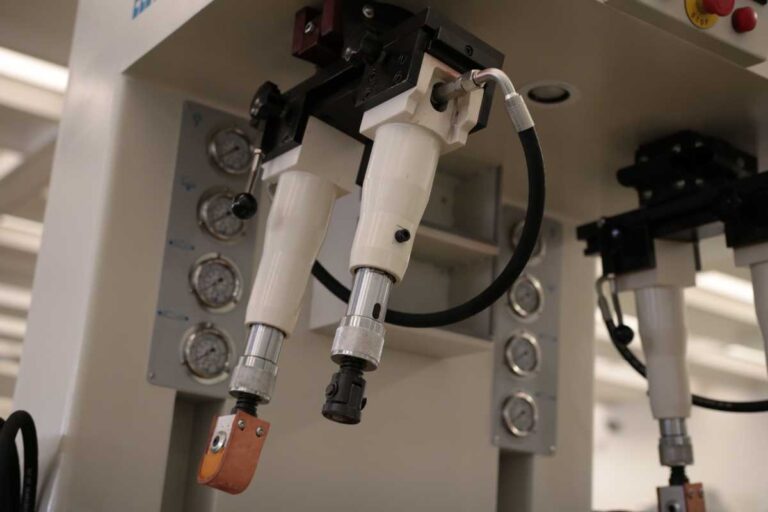 Boot stretching machines | ElettrotecnicaBC